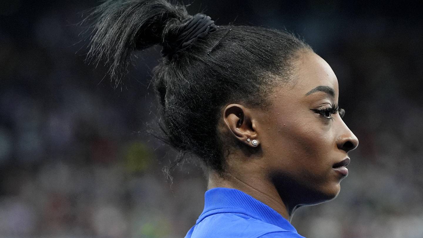 Simone Biles’ dramatic new tattoos: on neck, Jonathan Owens homage