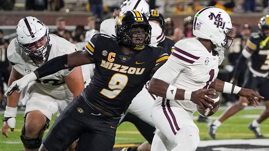 Seahawks split between offense and defense in 2026 NFL Mock Draft 1.0 ...