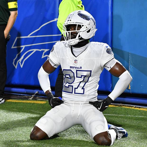 Bills-Patriots Rapid Reaction: Diggs goes off, BUF suddenly has ...
