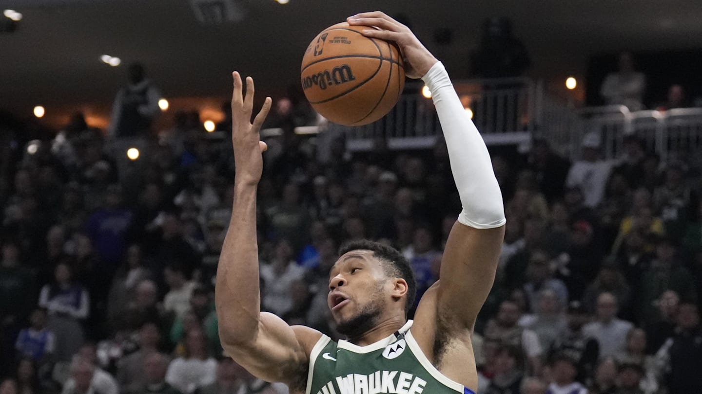 Bucks Notes: Ex-Buck Wants to Beat Milwaukee, Giannis Trade to LA?