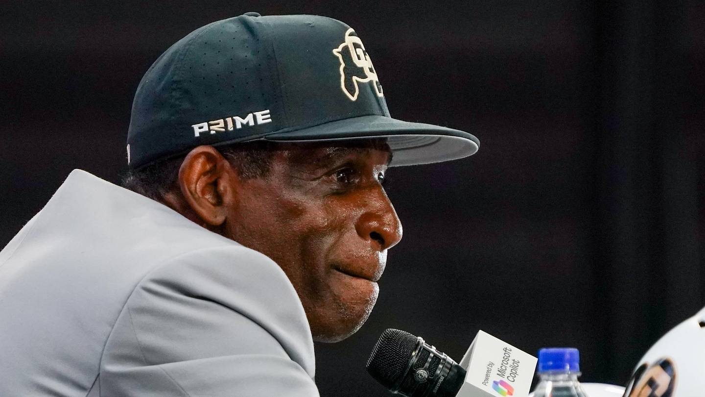 Deion Sanders Opens Up About 25-Pound Weight Loss During Bladder Cancer ...