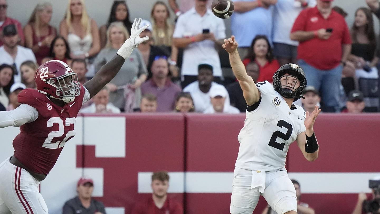 Where Vanderbilt Landed in Coaches Poll, AP Top 25 After Week 7