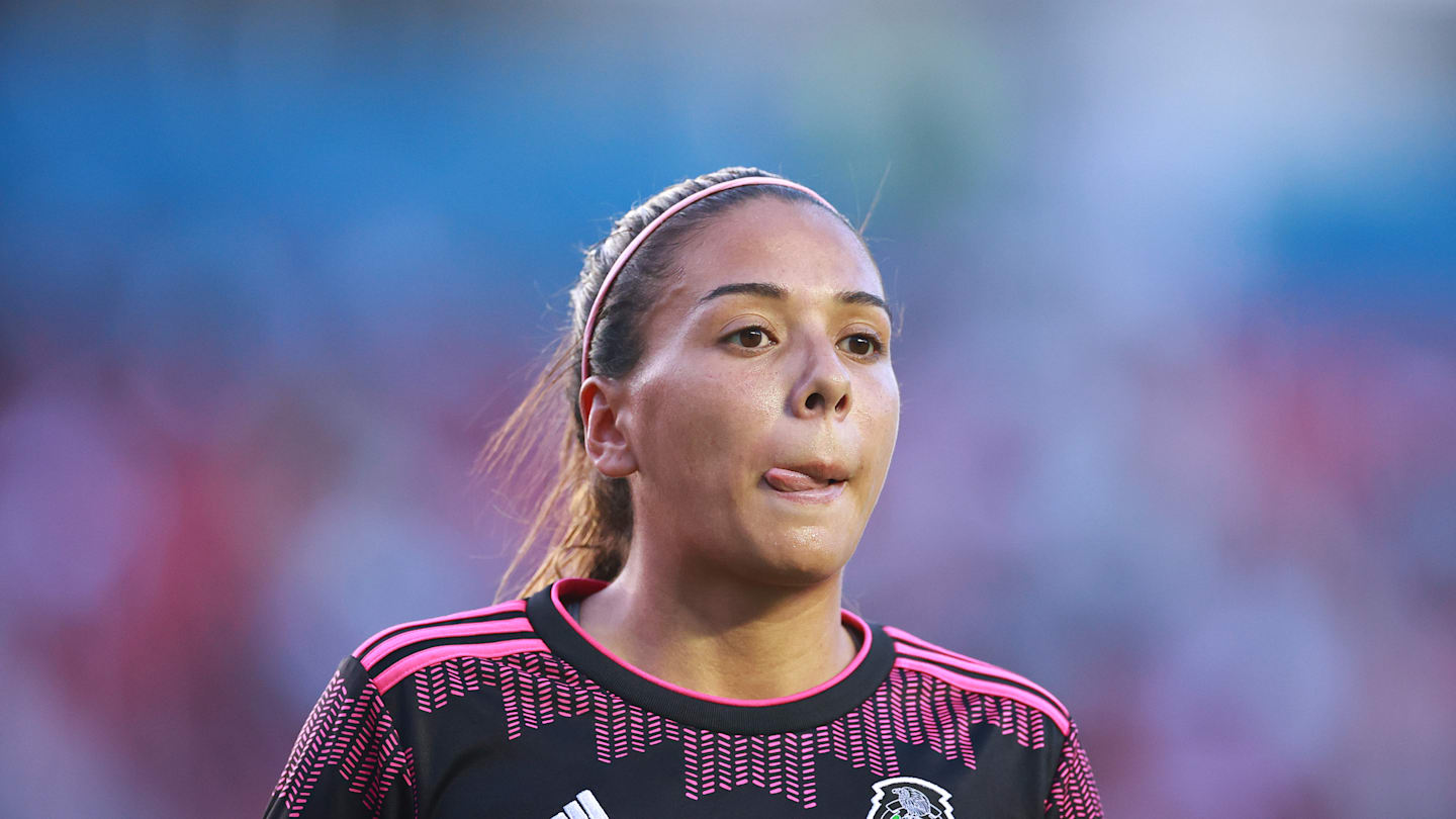 María Sánchez es nombrada jugadora del partido con el Houston Dash