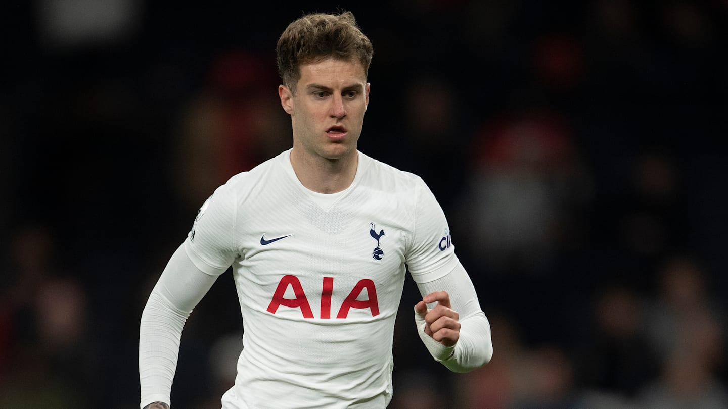 Spurs geben Joe Rodon nach Frankreich ab