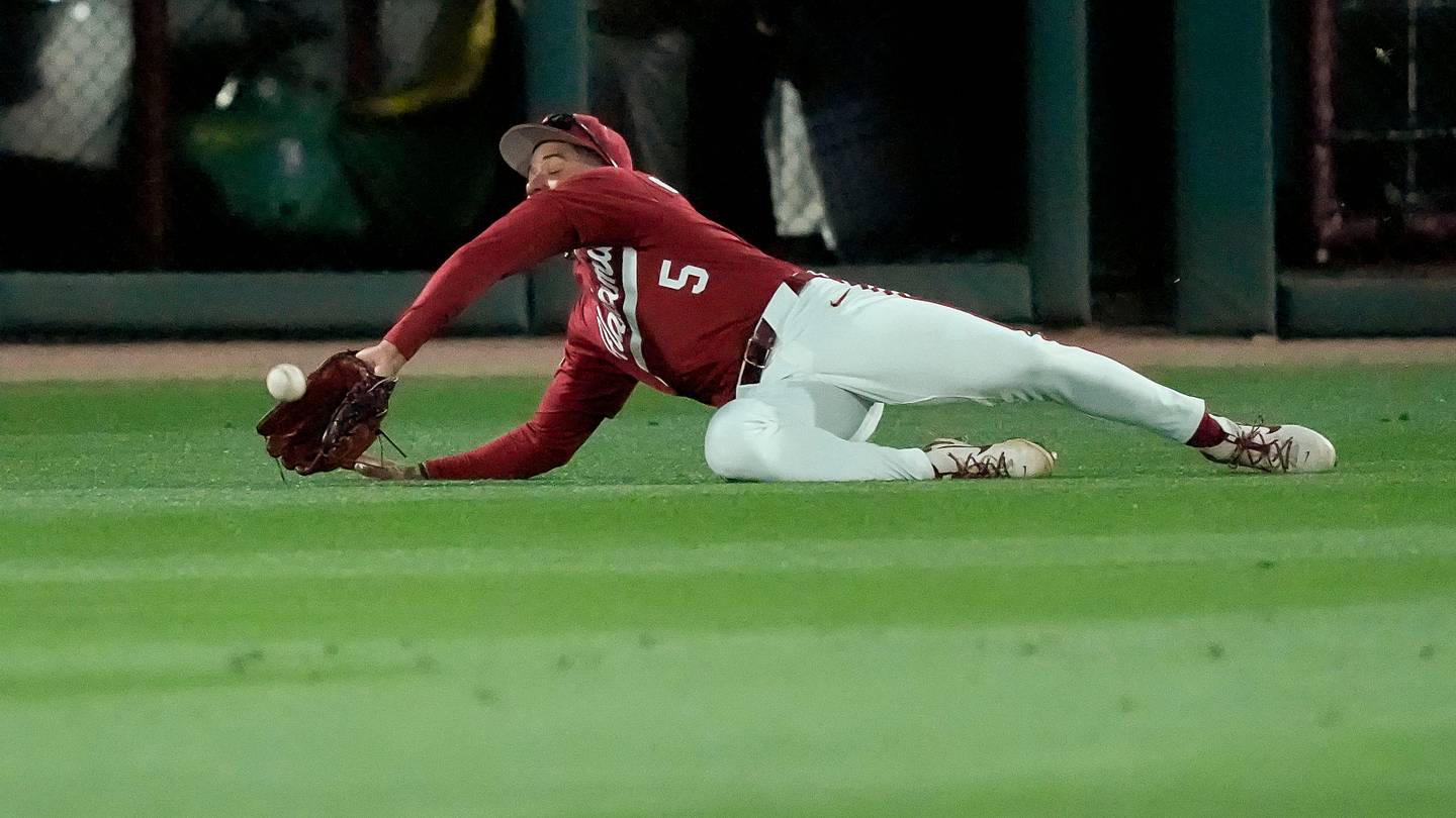 Alabama Baseball Opens No. 1 Tennessee Series With Statement Win