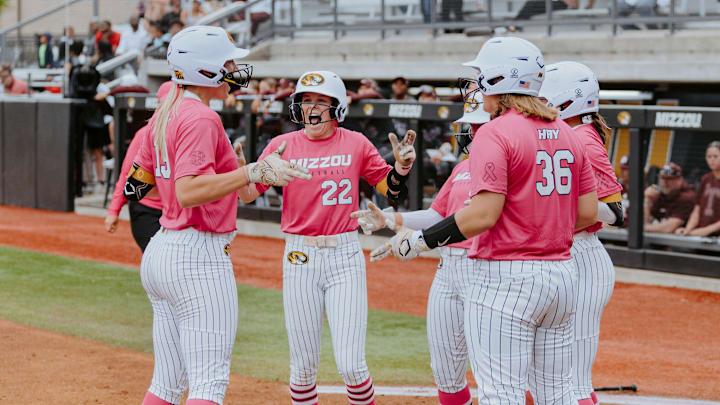 Hot Bats Push Mizzou Softball to Run-Rule Win over Top-Ranked Texas A&M