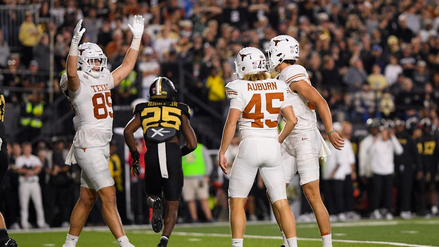 Texas Longhorns vs. Florida Gators: Live In-Game Updates