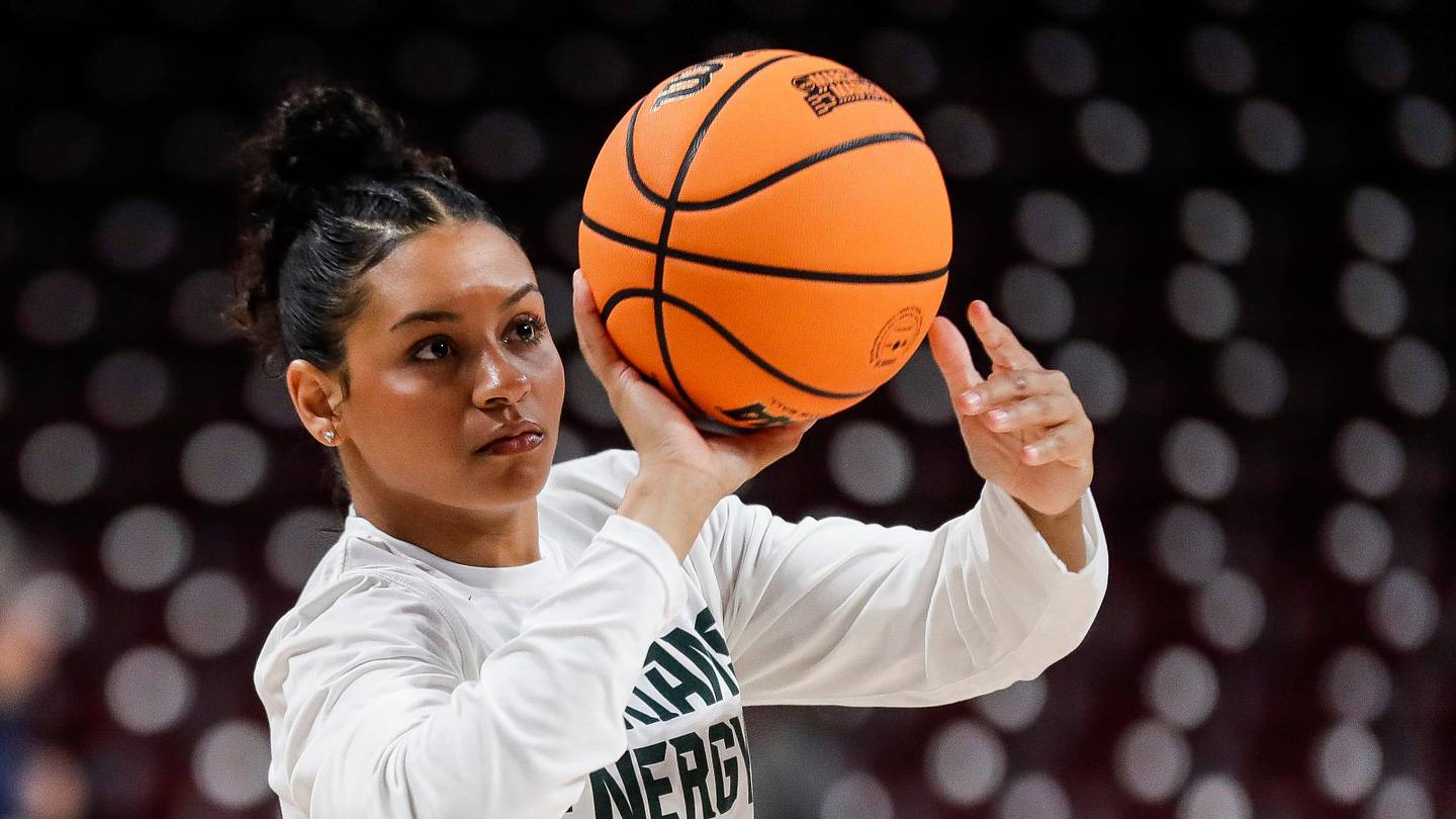 Former Michigan State Spartan Moira Joiner signs with Baxi Ferrol in Spain