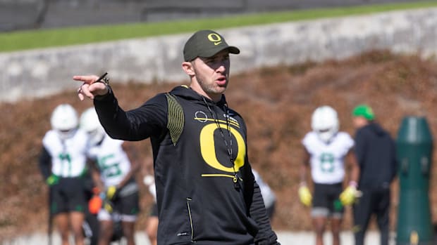 Analyzing Oregon Ducks' Kenyon Sadiq's NFL Draft Stock Before Junior Season