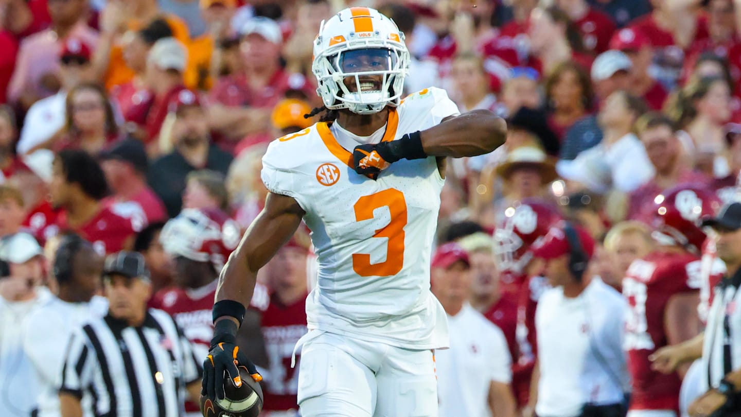 Jermod McCoy's injury Status for Tennessee vs Alabama