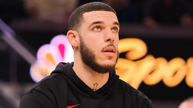 Lonzo Ball's Status for Bulls vs Pistons