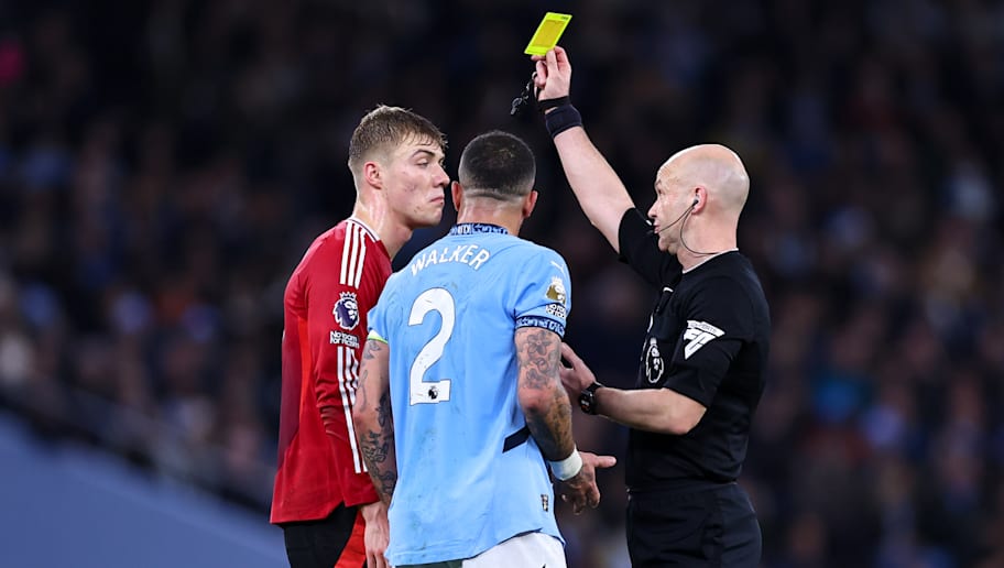 Rasmus Hojlund delivers savage response to Kyle Walker after Manchester ...