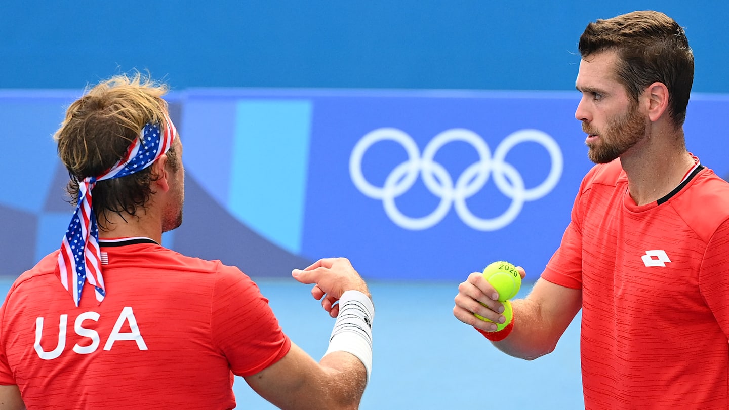 Wendi Oliveros - Journalist Profile - Intelligent Relations