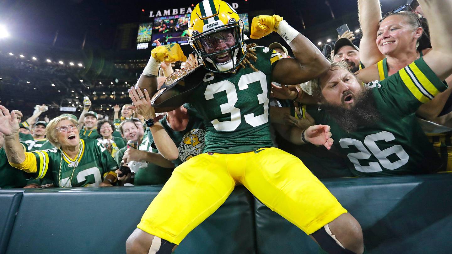 Aaron Jones Says ‘Thank You’ in ‘Message to Green Bay’
