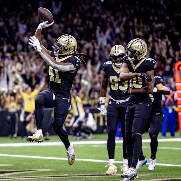 New Orleans Saints' Alvin Kamara Gives Tips To Colorado Buffaloes Backfield