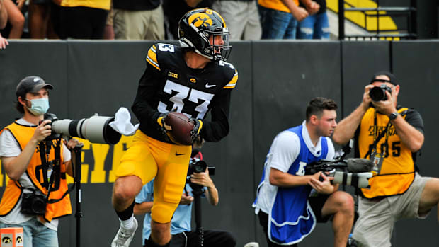 Looking Back at the Iowa Hawkeyes' Last Game vs. Indiana Hoosiers