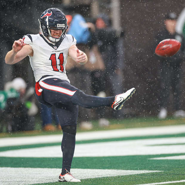 Bills' punter aces first assignment less than one week off couch, TNF ...