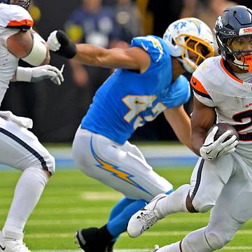 Broncos Sign Ex-Cowboys RB Deuce Vaughn to Practice Squad