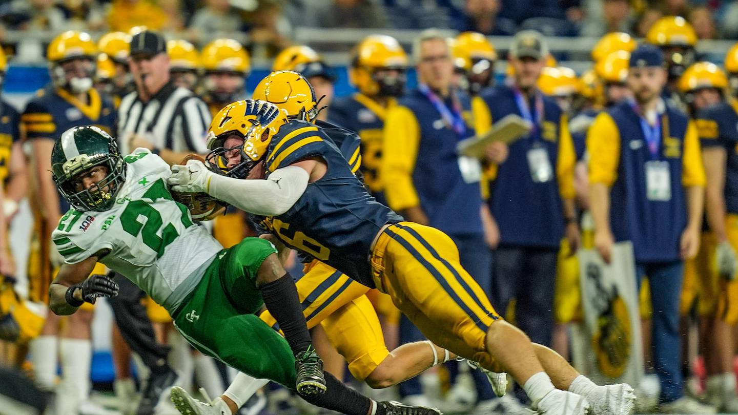 Hudsonville holds off Byron Center with a potential play of the year ...