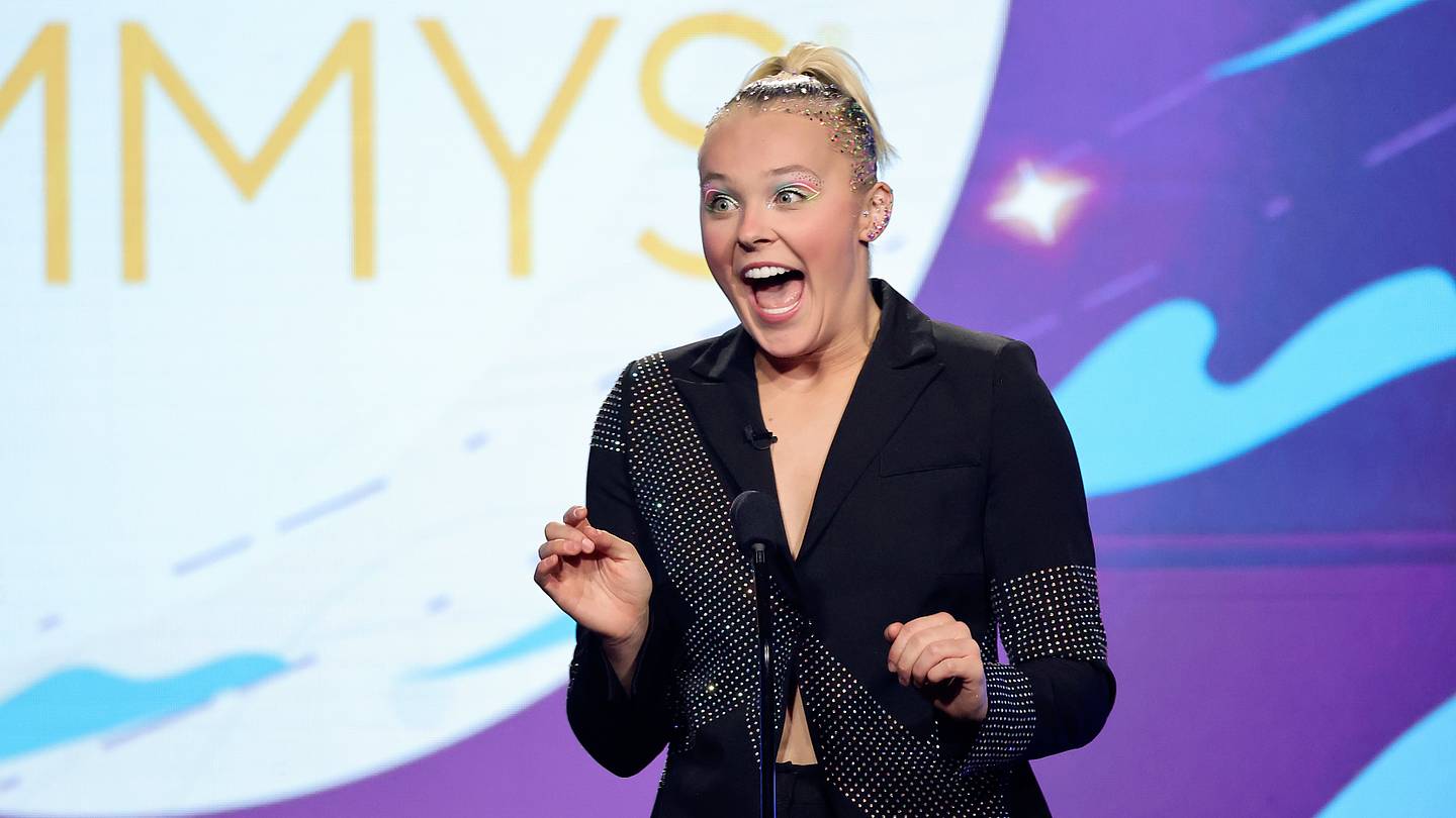 JoJo Siwa and Avery Cyrus SPLIT just 2 months after confirming romance