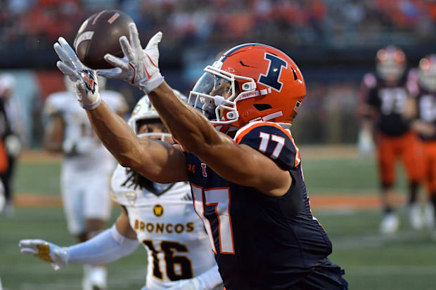 Why Illinois vs. USC Signals Illini Football Is on the Verge of Bigger ...