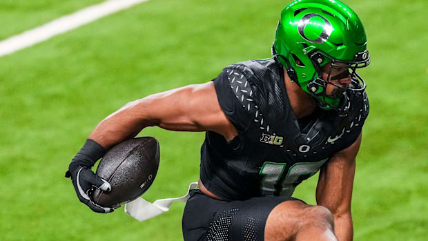 Will Oregon Ducks Tight End Kenyon Sadiq Become 'Household Name' In 2025?