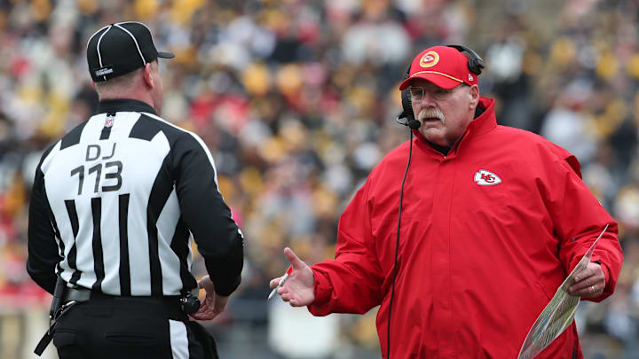 2 Former Chiefs Now Available to Sign With KC for Playoff Run