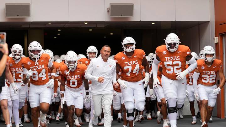 Grading Texas Longhorns Position Groups in Blowout Victory over Sam ...