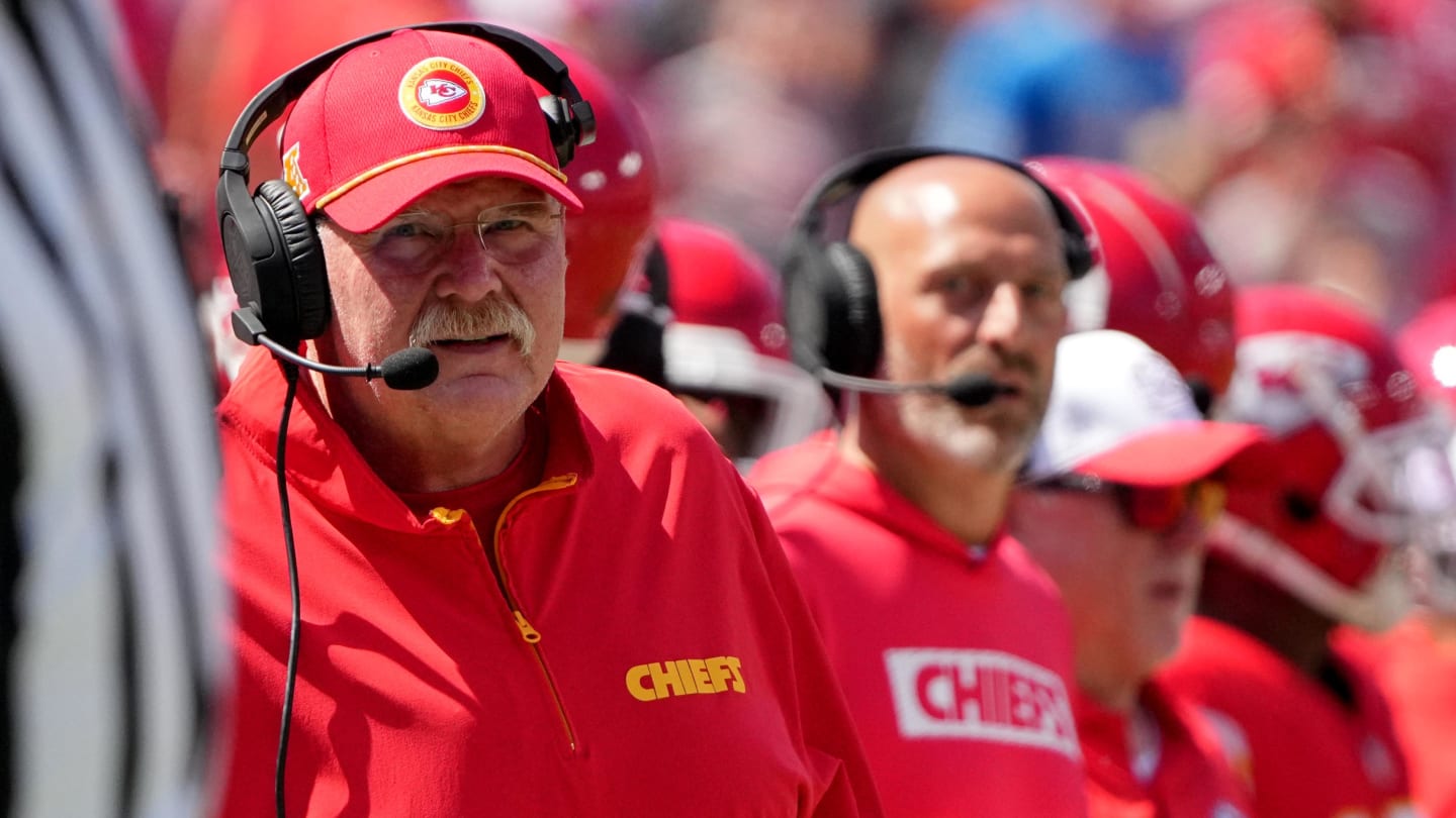 Mics Caught Andy Reid's Nonchalant Reaction to Patrick Mahomes's Behind ...