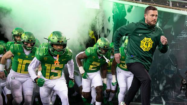 Oregon Ducks Leading In Recruitment For Five-Star Lineman Immanuel ...
