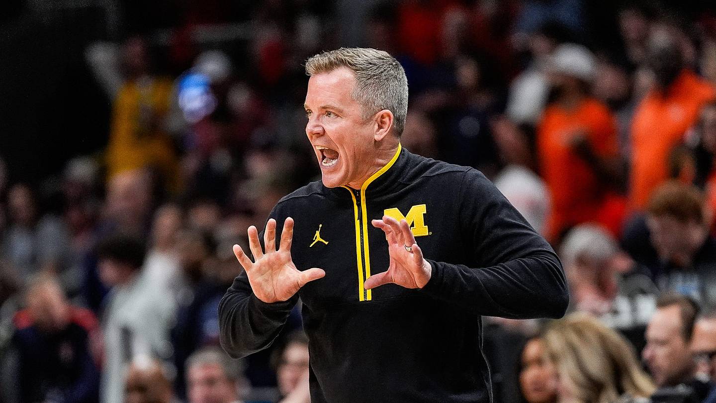 ESPN drops Michigan basketball in early top 25 ranking