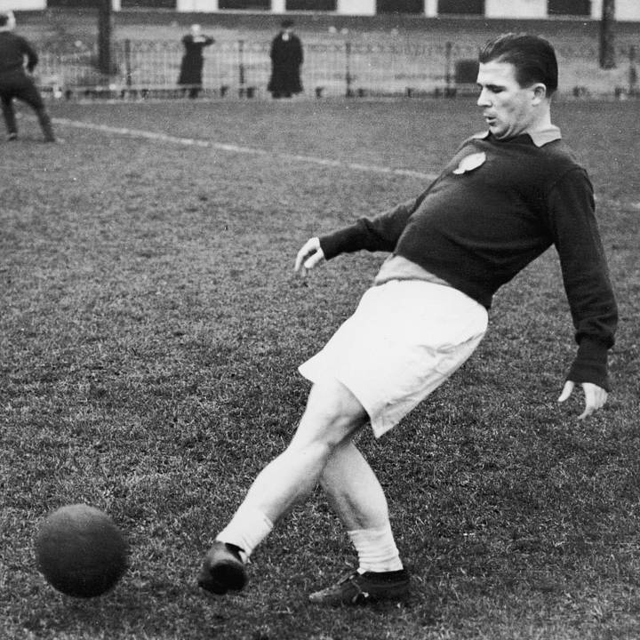 5 craques que vestiram a camisa 10, mas não foram Pelé