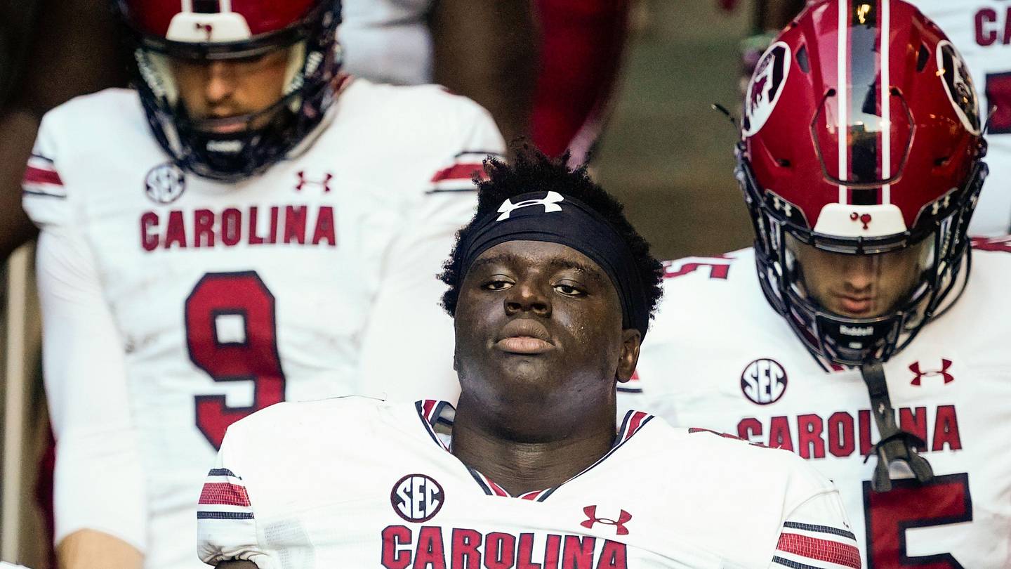 Postion battles to watch out for in the South Carolina spring game
