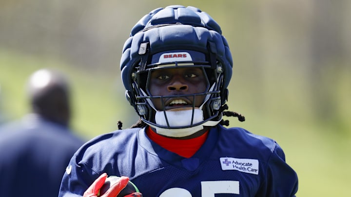 WATCH: Every carry Bears rookie Kyle Monangai had vs. Dolphins