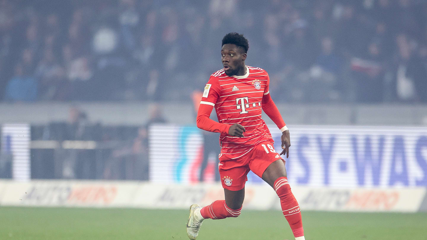 Alphonso Davies Jadi Target Real Madrid di Tahun 2024