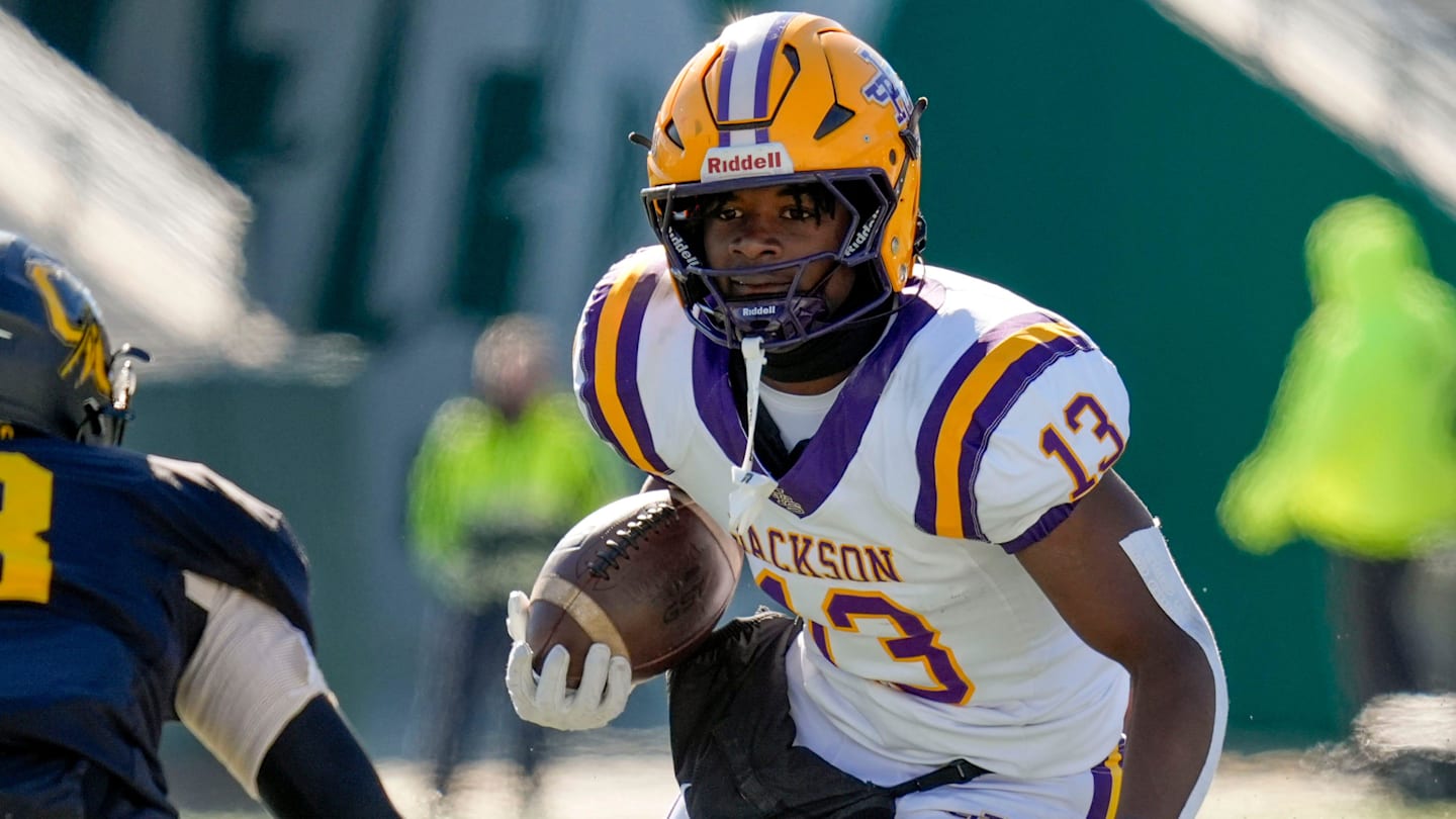 Ranking college football teams with most 5-star recruits in 2026 cycle