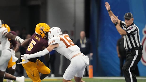 Rules Expert Weighs In on Texas Longhorns' Michael Taaffe's Targeting ...