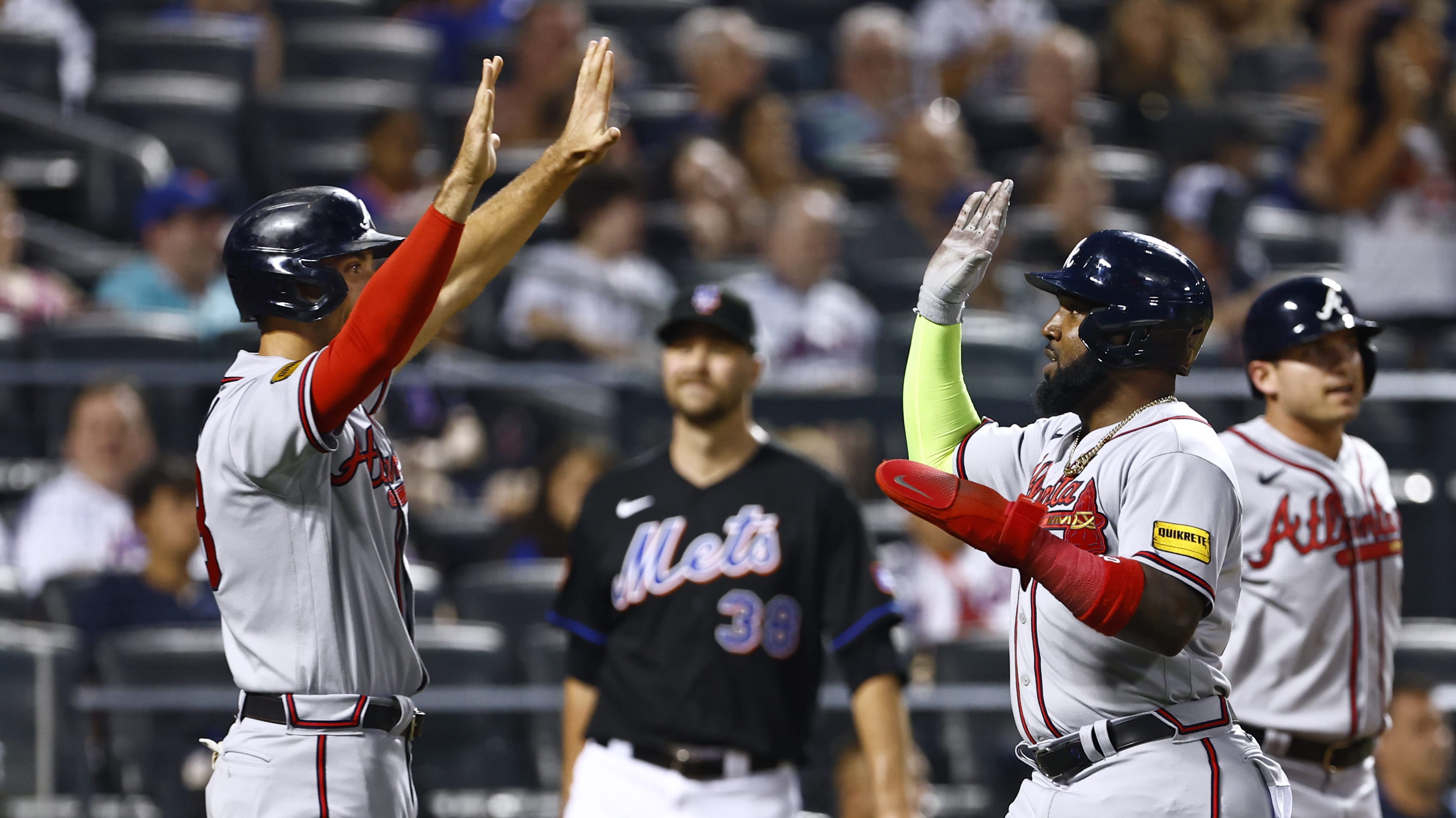 Atlanta Braves Take Game One From Mets in Dominant Fashion
