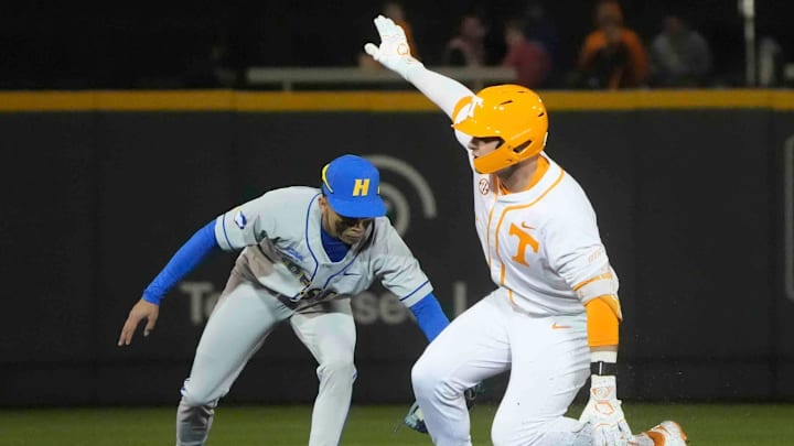 Tennessee vs Hofstra Final Score | Volunteers Run Rule Win In Game Two