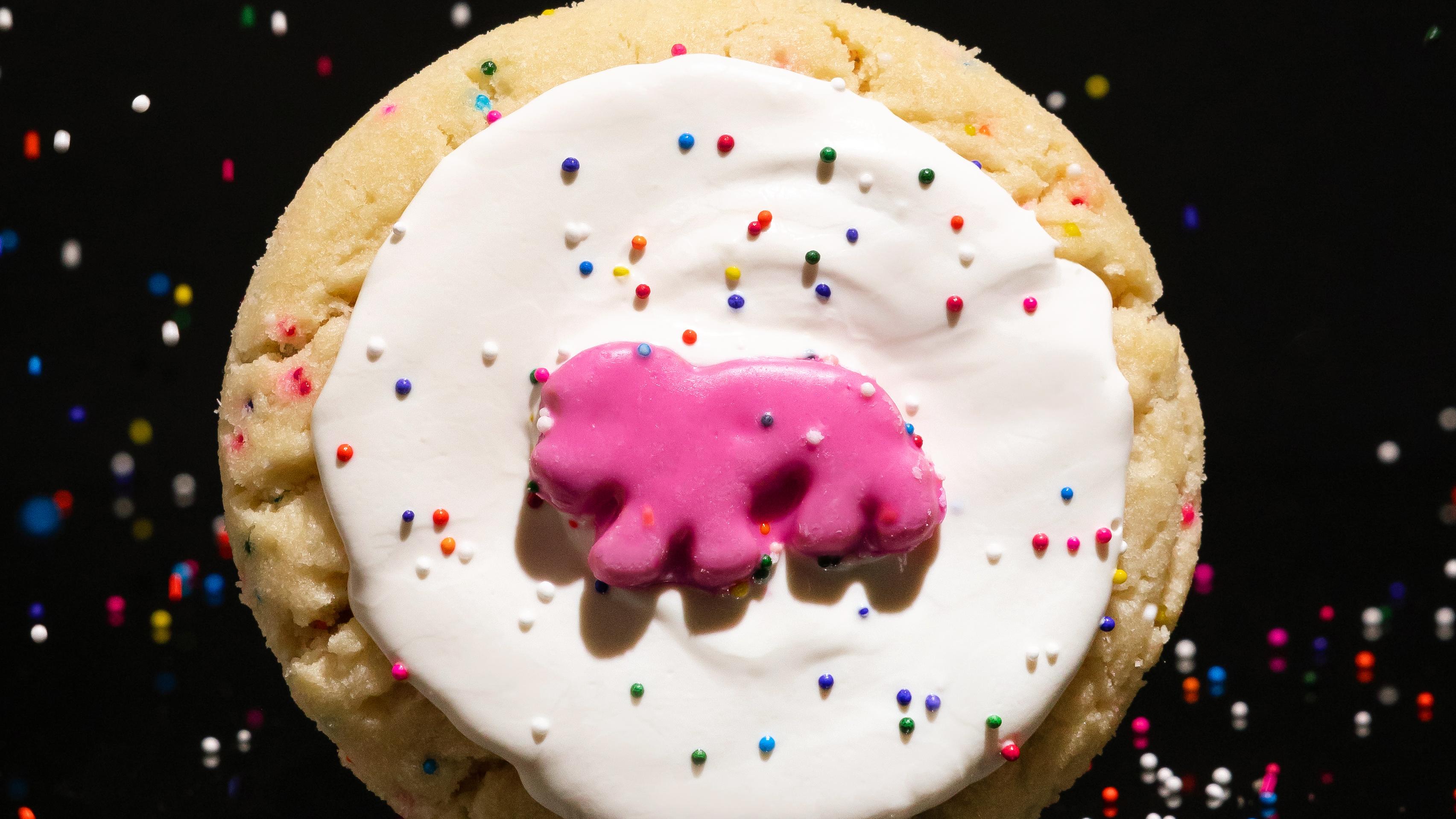 What's on the Crumbl Cookies shipping menu for January 2024?