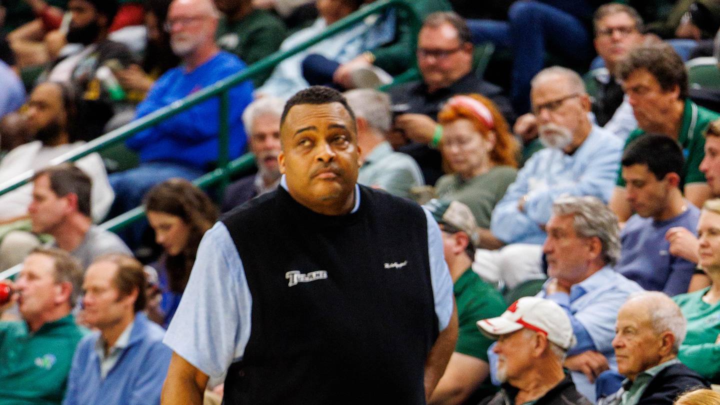 Tulane Green Wave Basketball Coach Has Harsh Words for Team’s Maturity ...