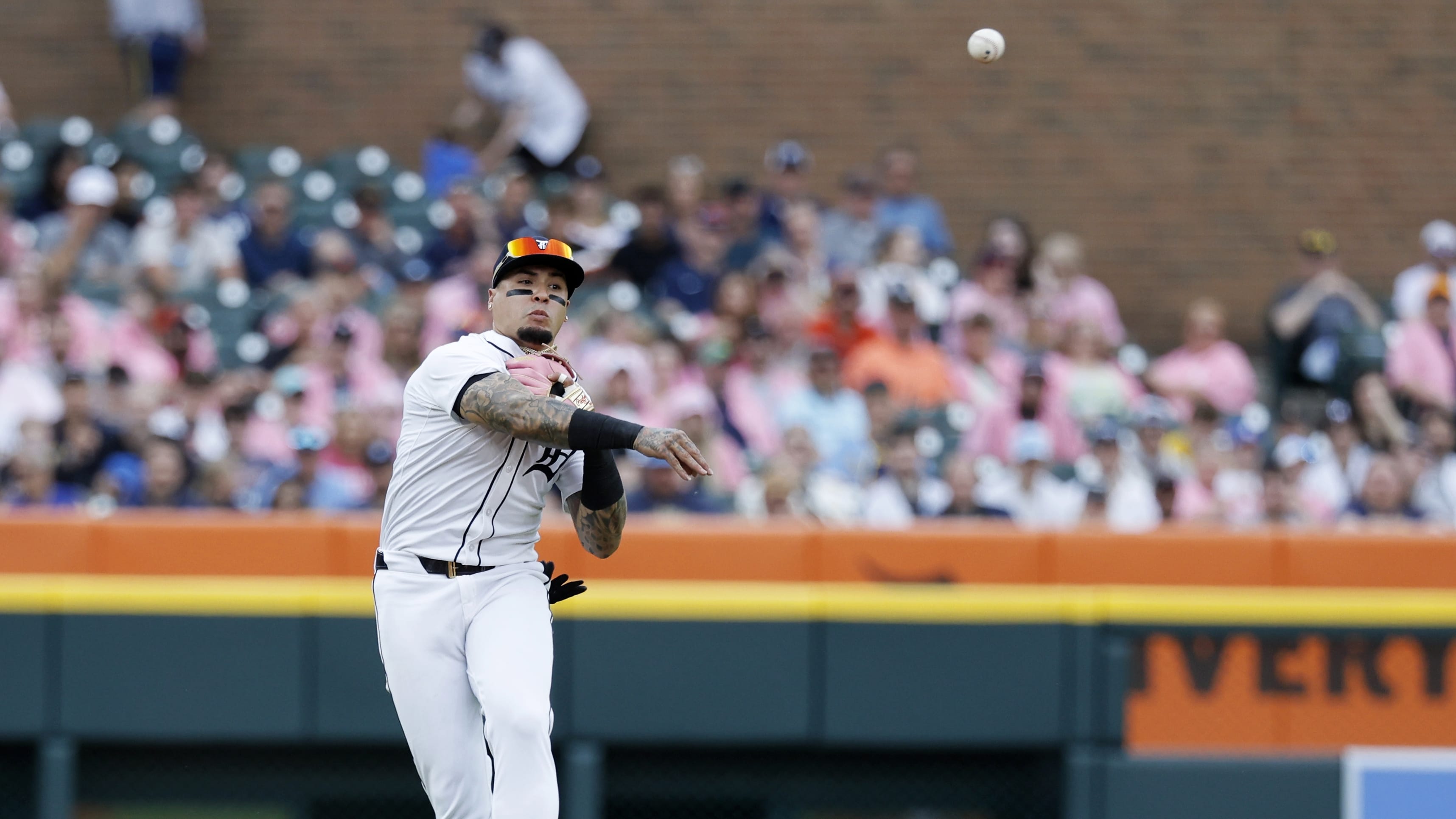 Javy Báez's appearance on trade deadline options list will open Tigers ...