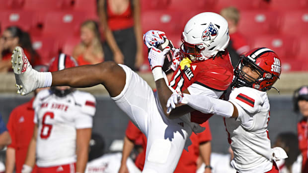 Oregon Ducks Predicted to Land Elite Transfer Portal Tight End Jamari ...