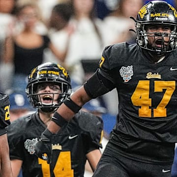 Knox Running Back Myles Mclaughlin Rushes for 9 Touchdowns in Week 3 Win