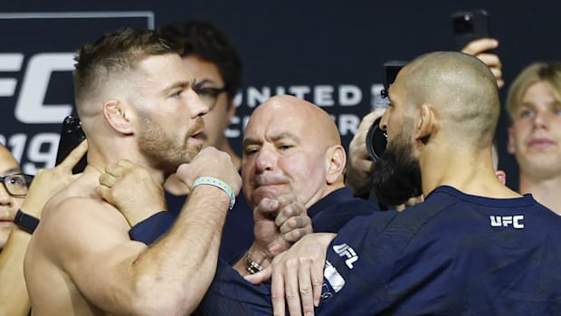 UFC 319: Du Plessis vs. Chimaev free live stream results & highlights