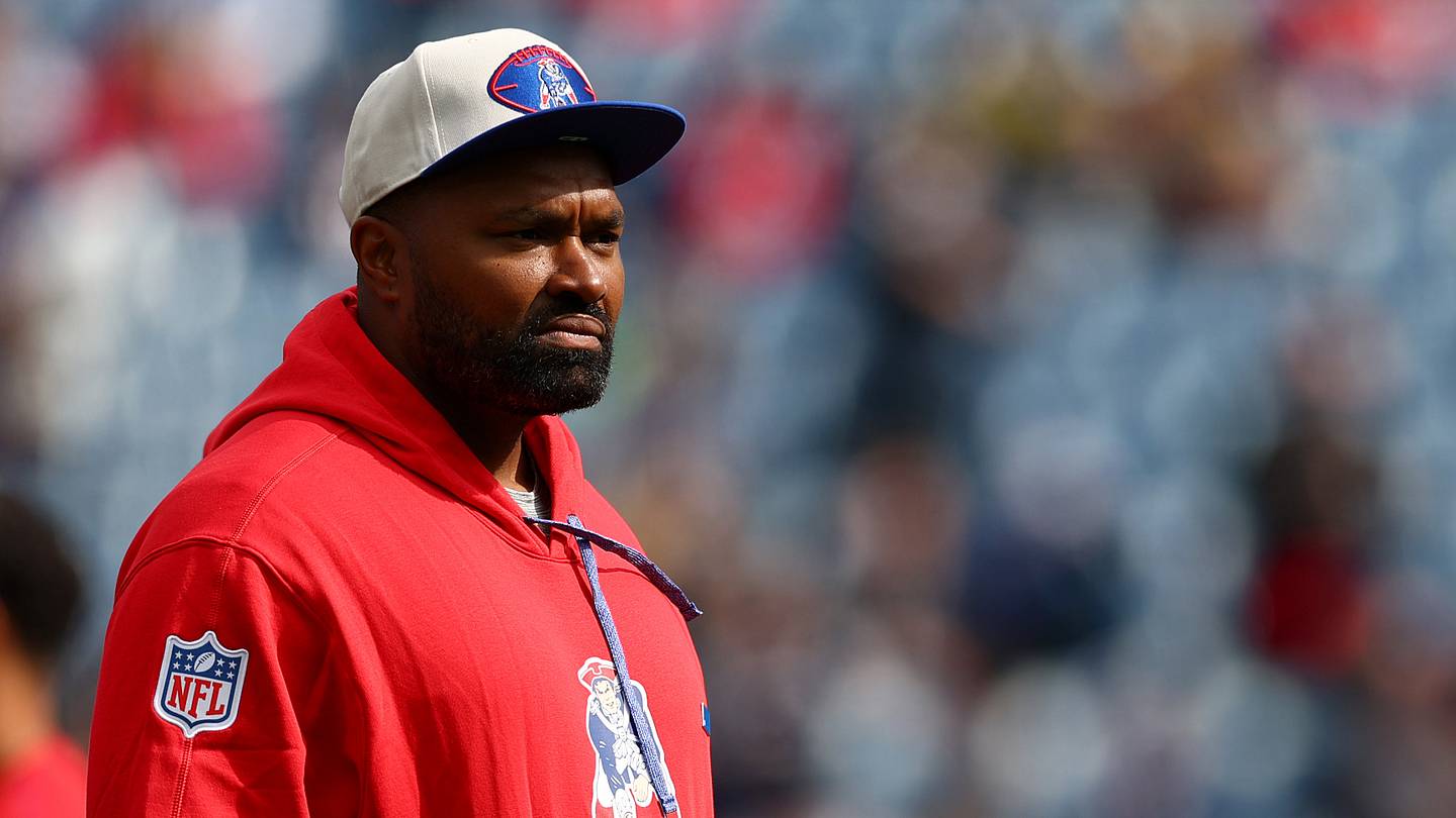 Patriots Immediately Cut Veteran Lineman After Week 6 Loss