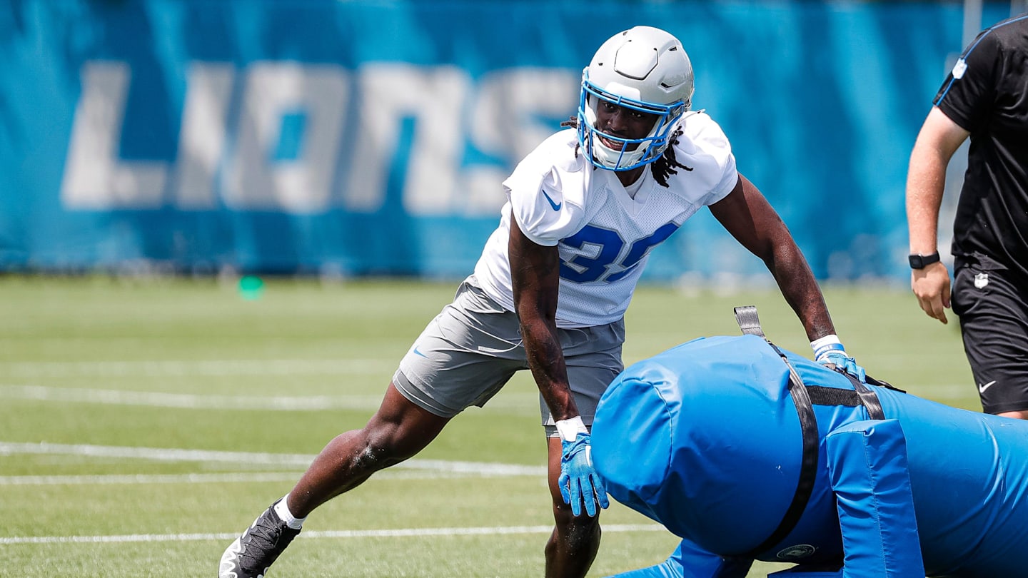 Detroit Lions Sign Morice Norris To Active Roster Kwon Alexander To