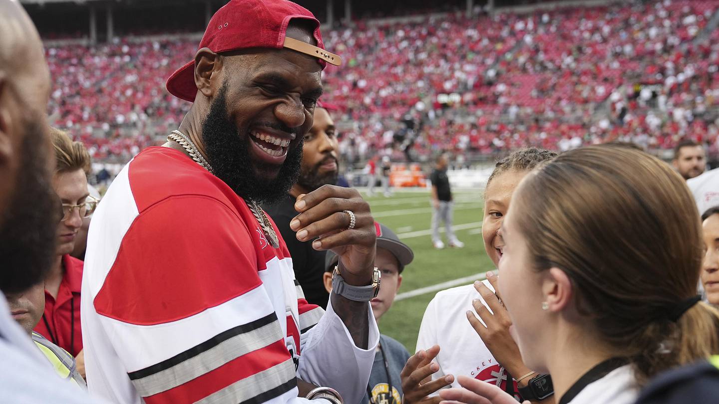 Ohio State Superstar Appears to Throw Shade at 'Overrated' LeBron James