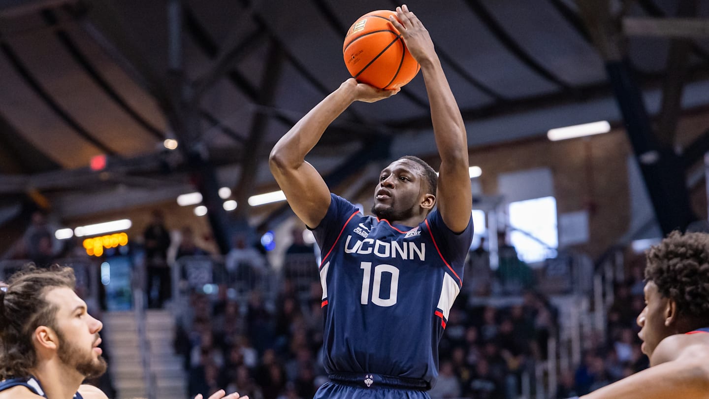 Doubt Hassan 'Point God' Diarra, Dan Hurley's UConn At Your Own Risk