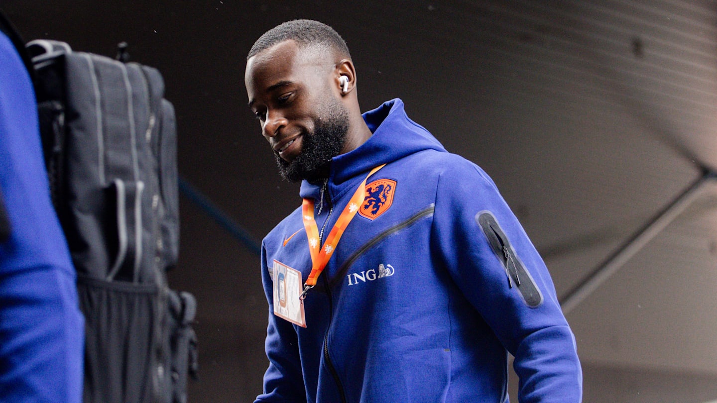 Bayern Munich targets versatile Liverpool defender and Slot wants ...